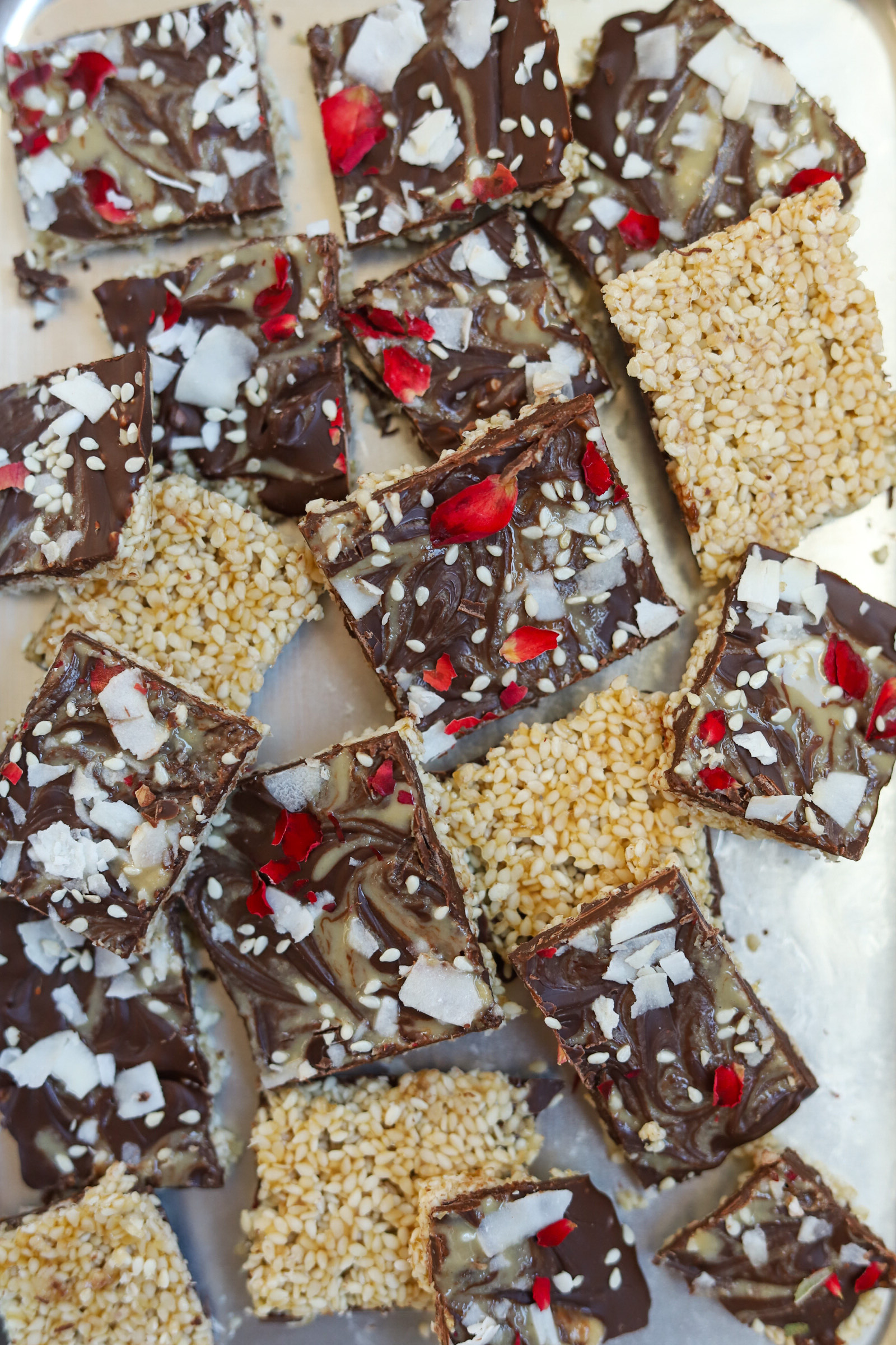 Sesame Brittle | Sesame Chocolate Bark - KEENCUISINIER